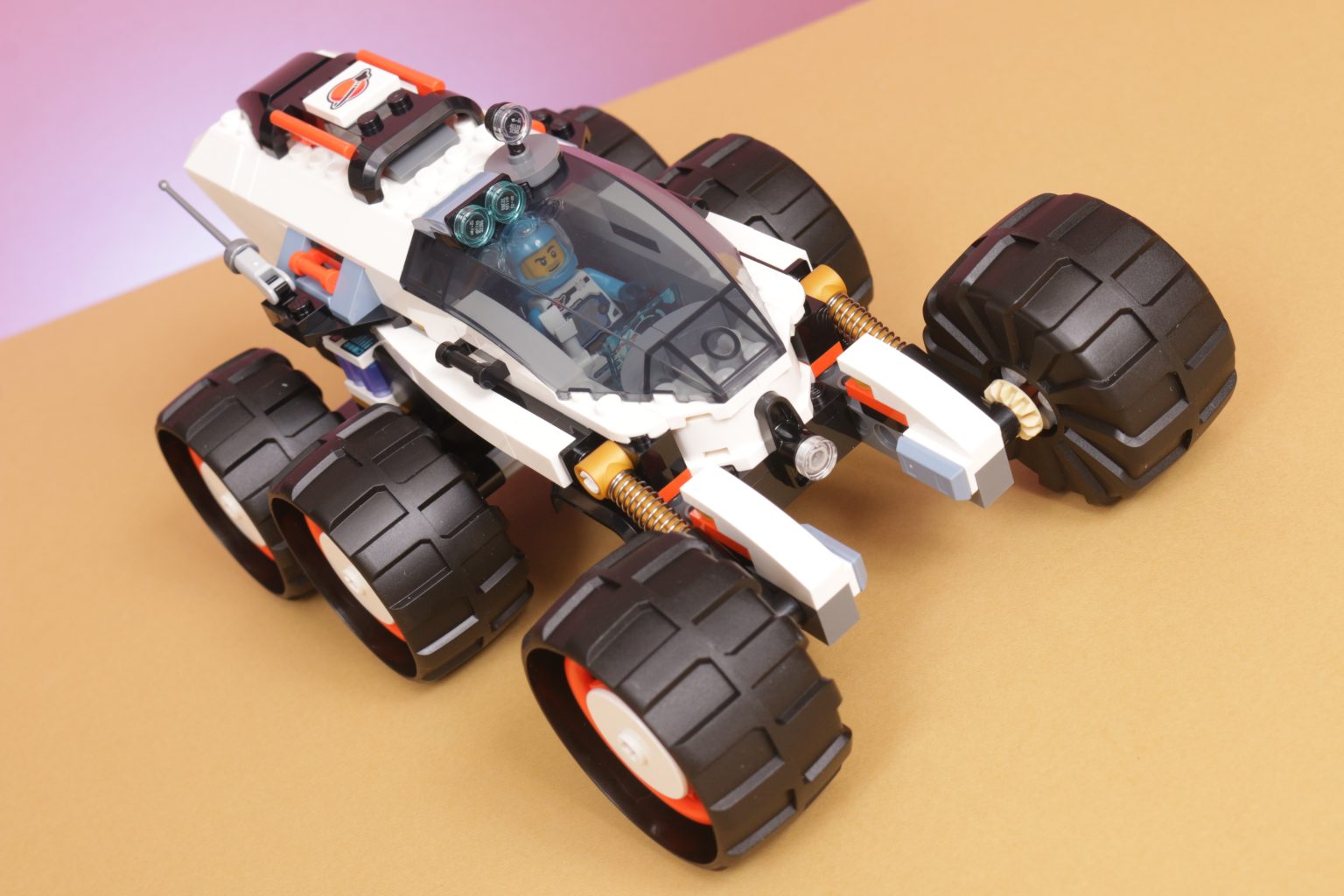 LEGO City 60431 Space Explorer Rover and Alien Life review