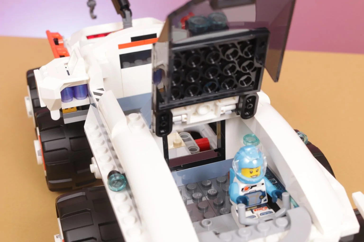 LEGO City 60432 Command Rover and Crane Loader review