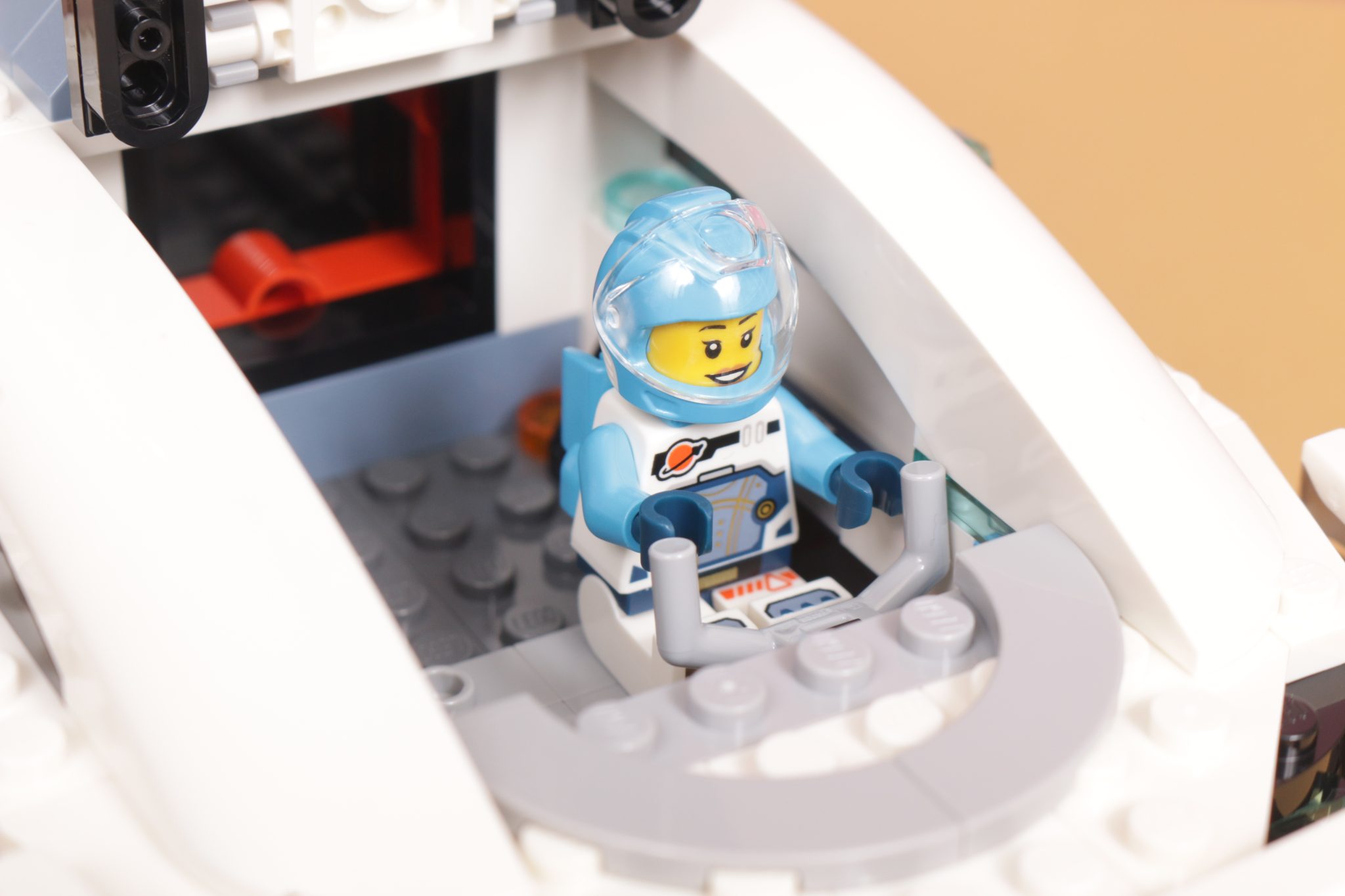 LEGO City 60432 Command Rover and Crane Loader review