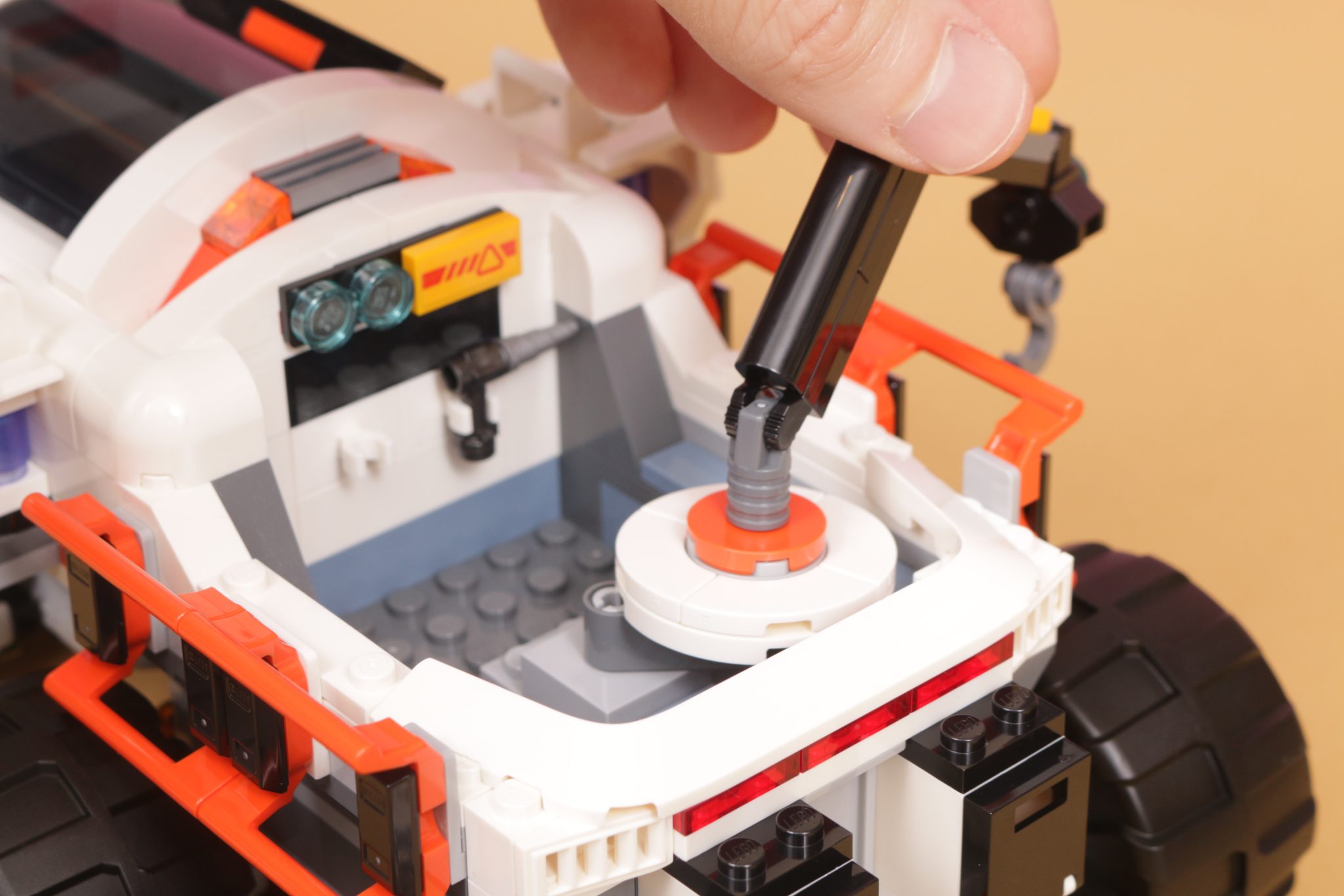 LEGO City 60432 Command Rover and Crane Loader review