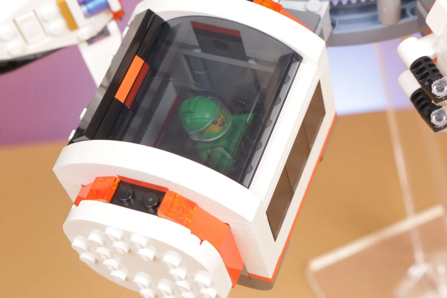 LEGO City 60433 Modular Space Station review