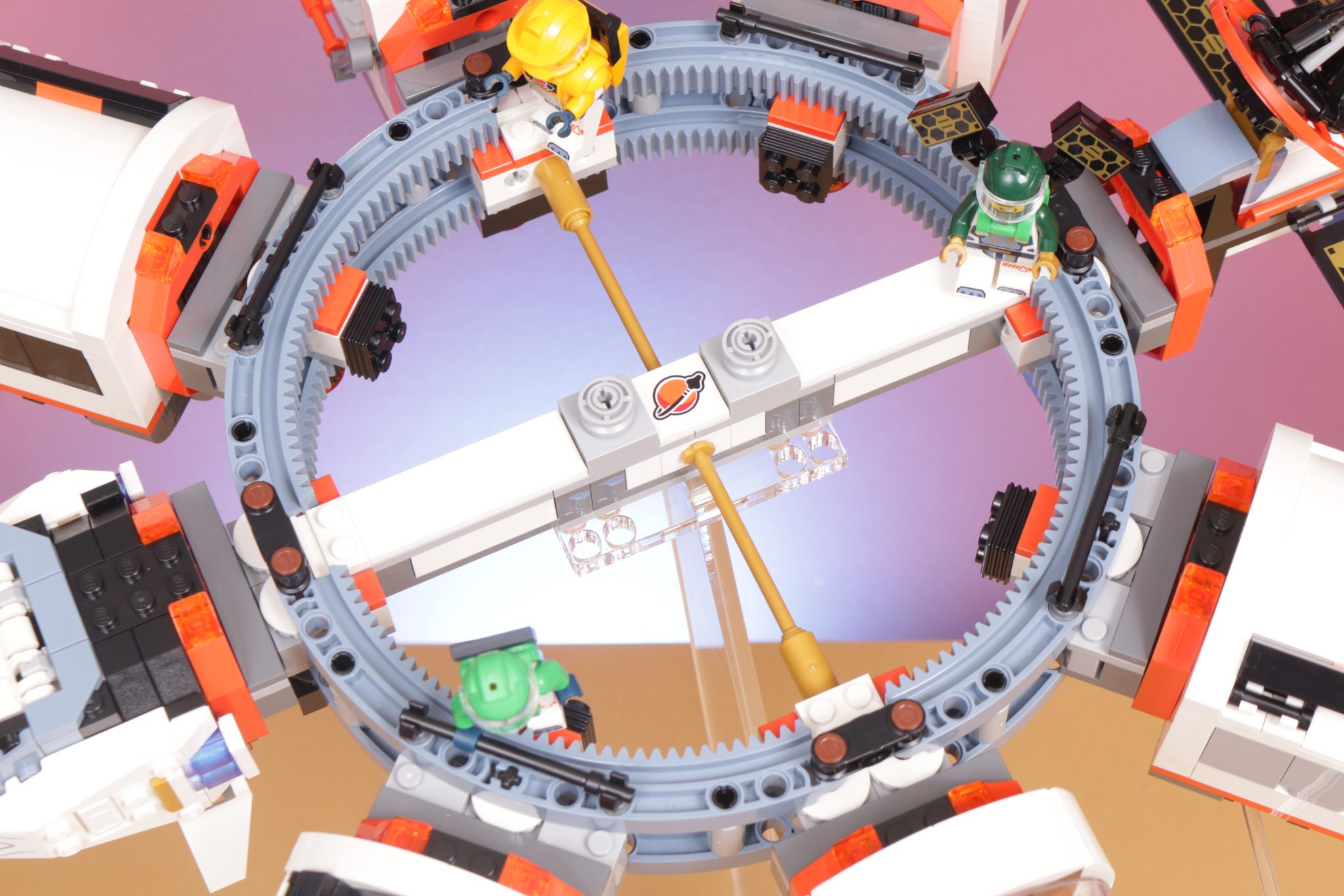 LEGO City 60433 Modular Space Station review
