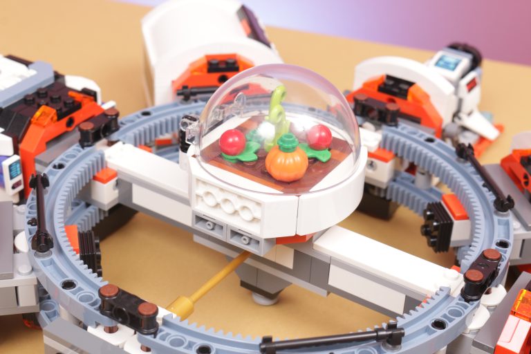LEGO City 60433 Modular Space Station review