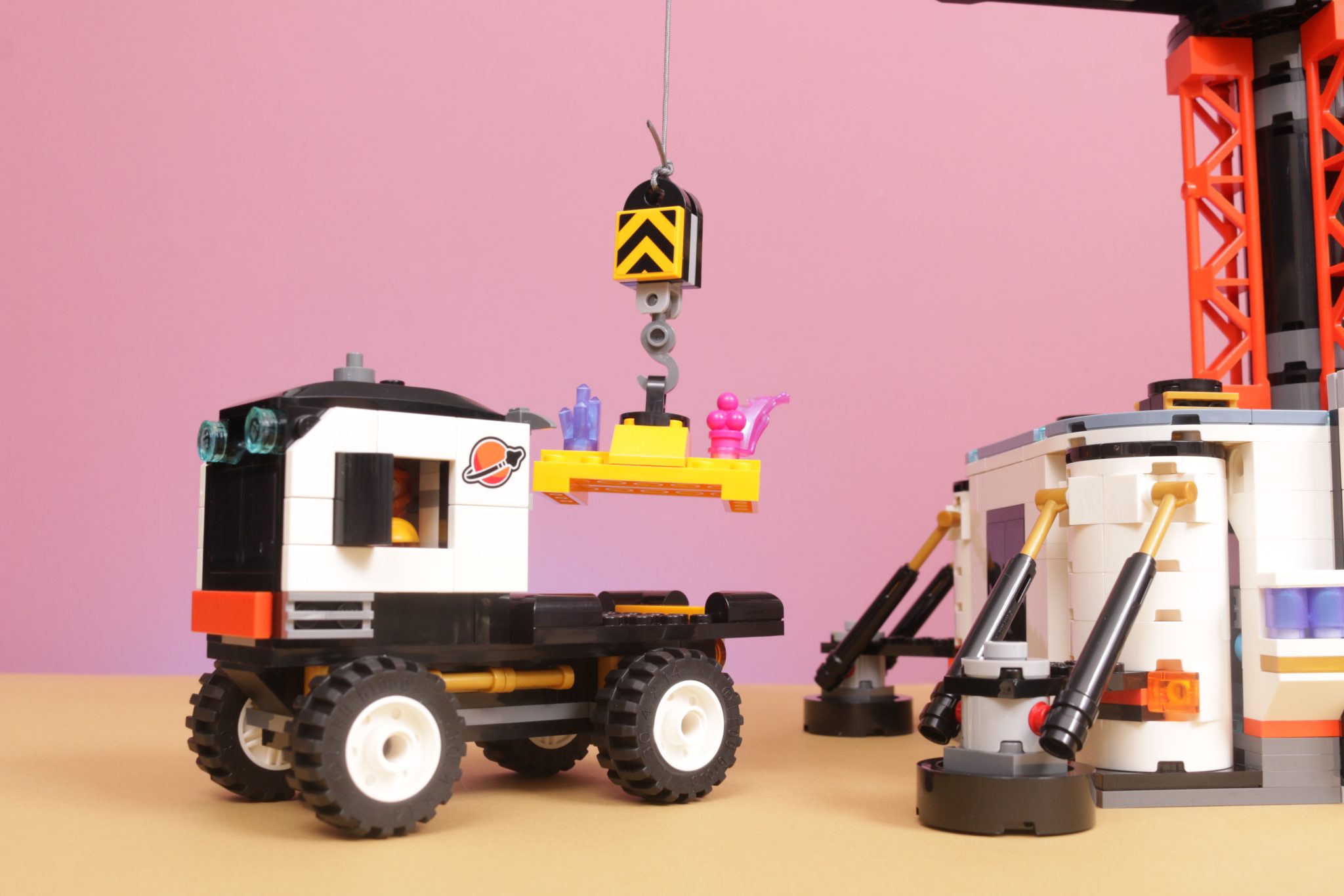 LEGO City 60434 Space Base and Rocket Launchpad review