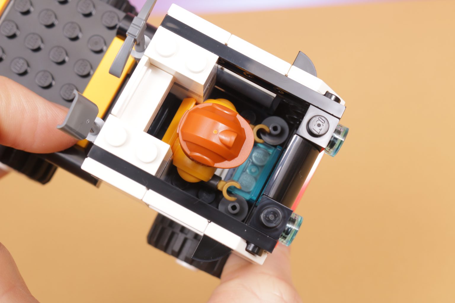 LEGO City 60434 Space Base and Rocket Launchpad review