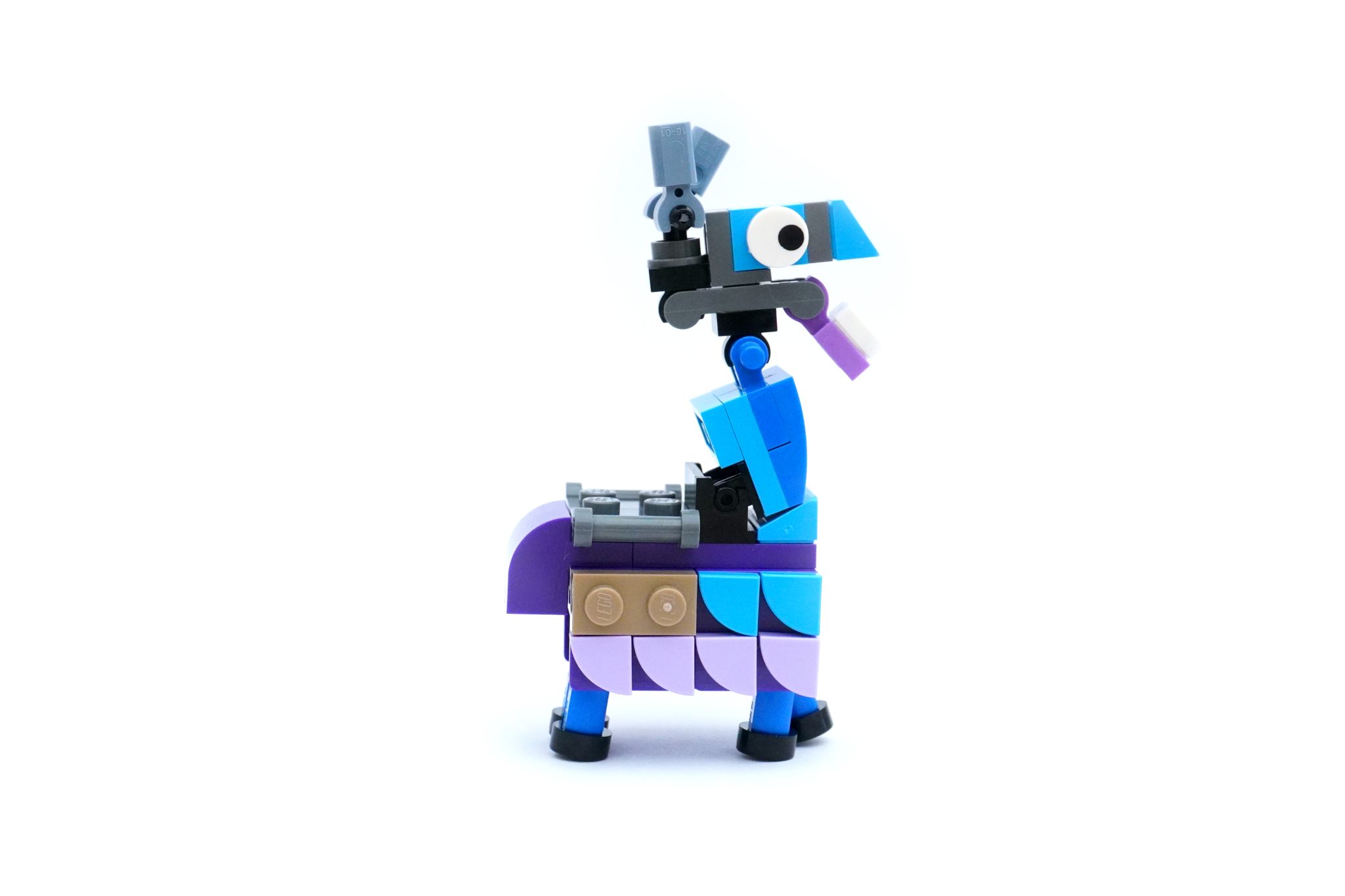 Here’s how to make your own LEGO Fortnite Loot Llama