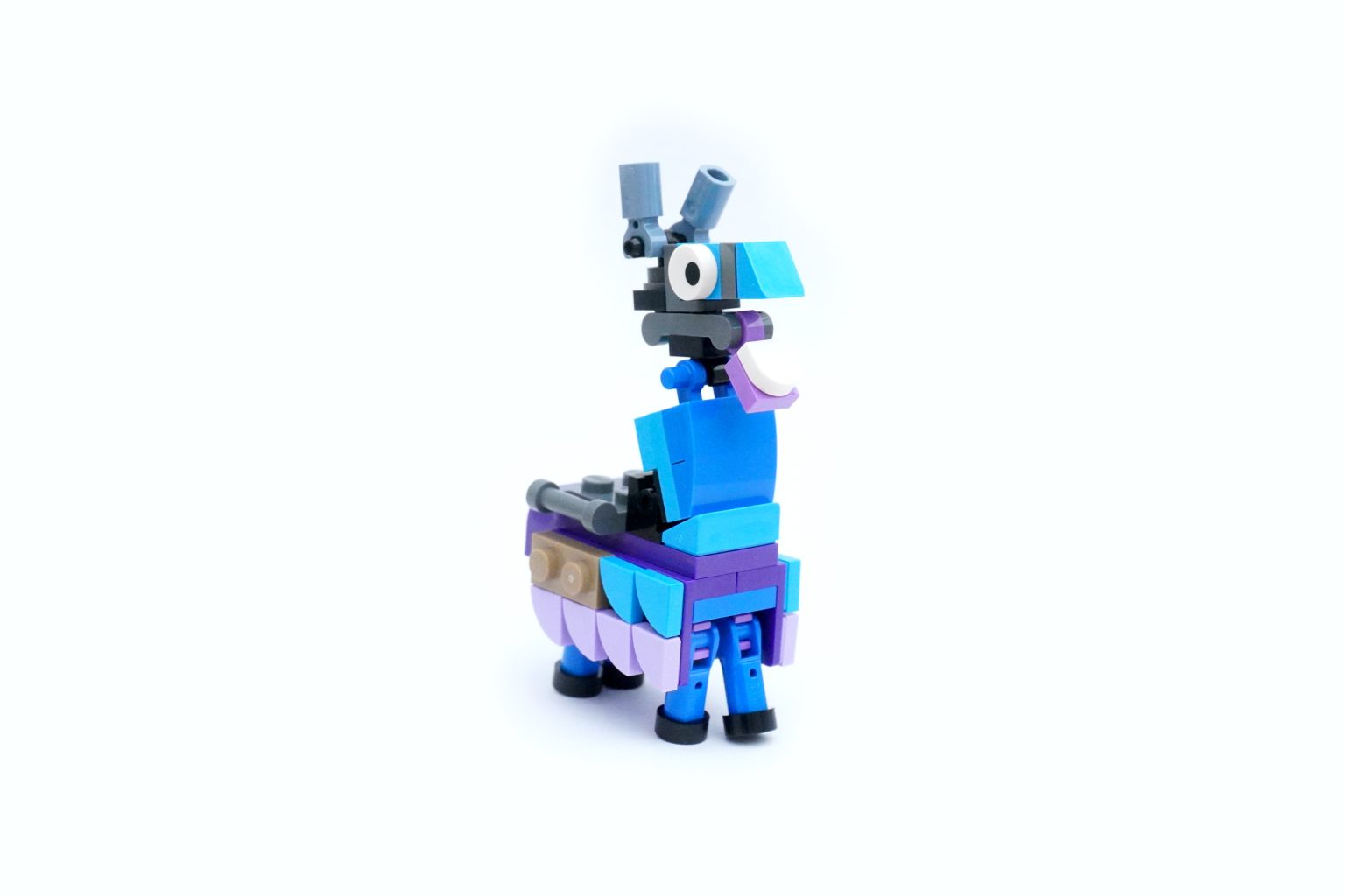 Here’s how to make your own LEGO Fortnite Loot Llama