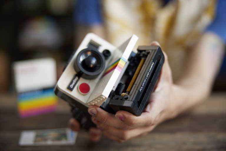 LEGO Ideas 21345 Polaroid OneStep SX-70 Camera officially revealed