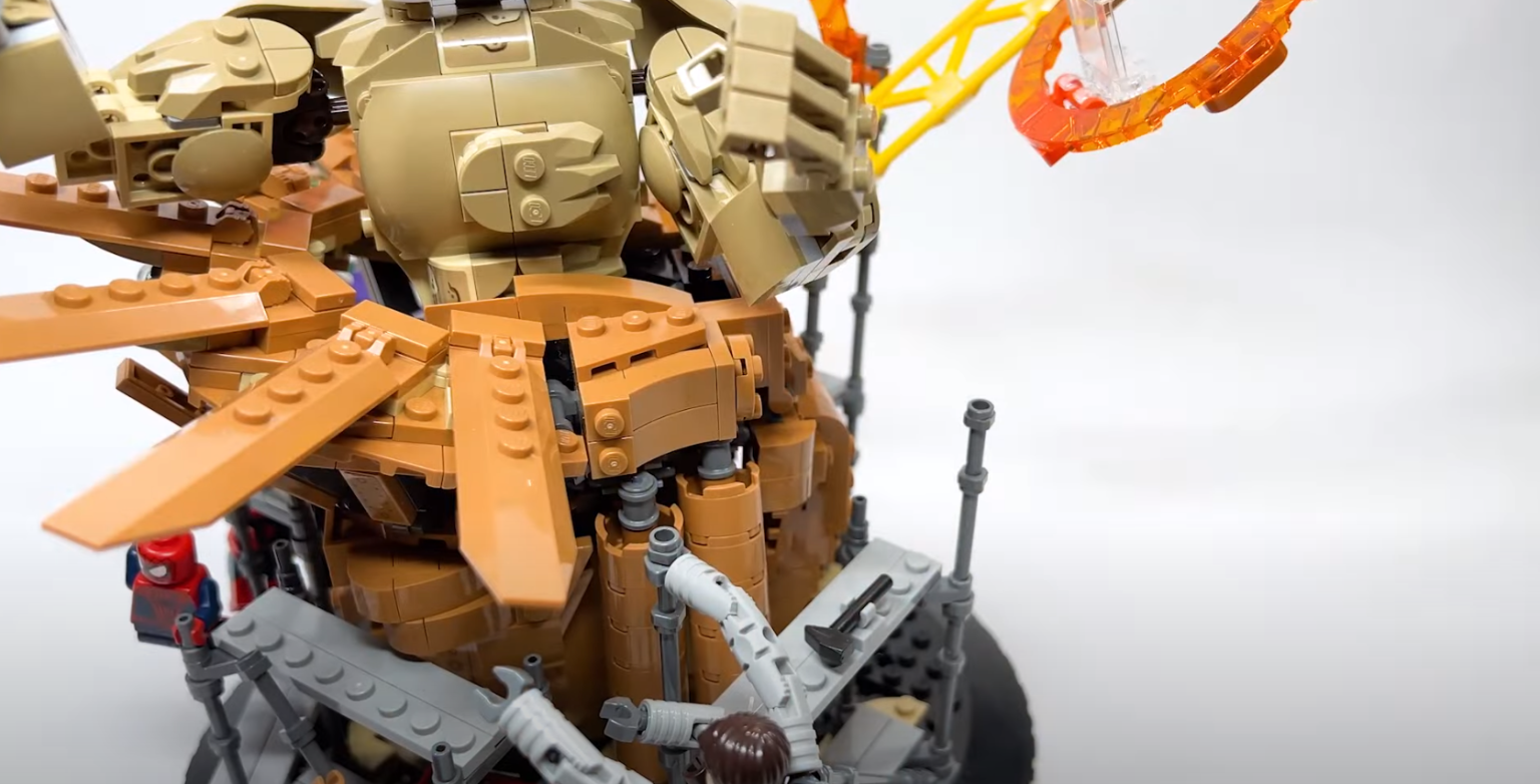 How to fully combine the LEGO Spider-Man: No Way Home sets