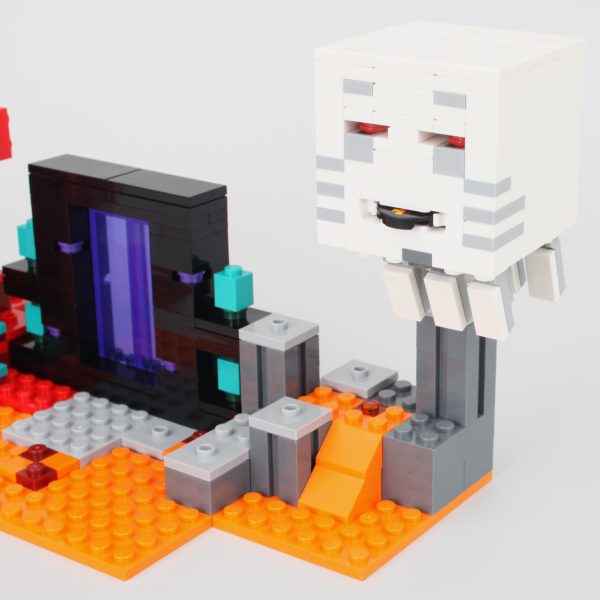 LEGO Minecraft 21255 The Nether Portal Ambush review