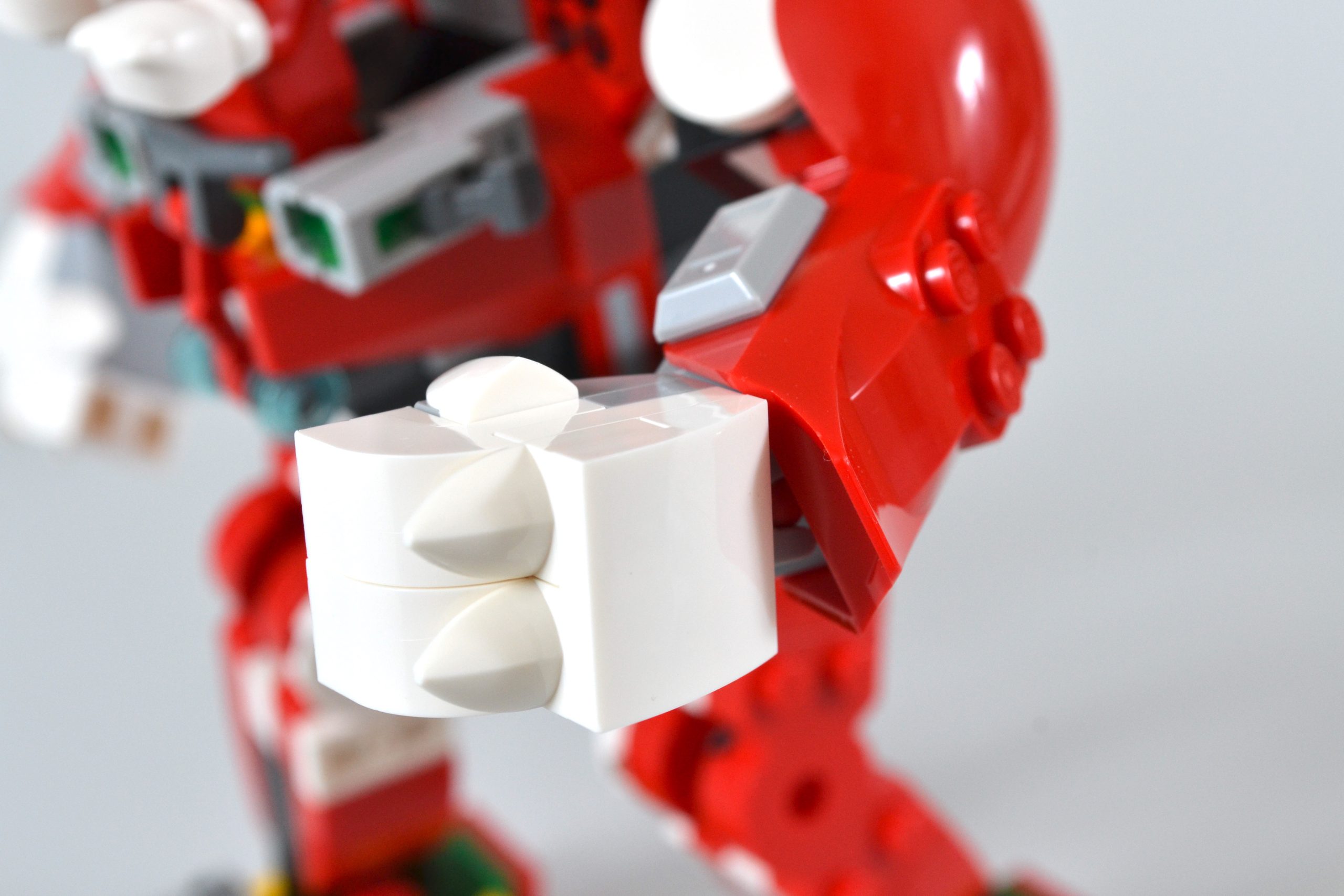 LEGO Sonic the Hedgehog 76996 Knuckles’ Guardian Mech review