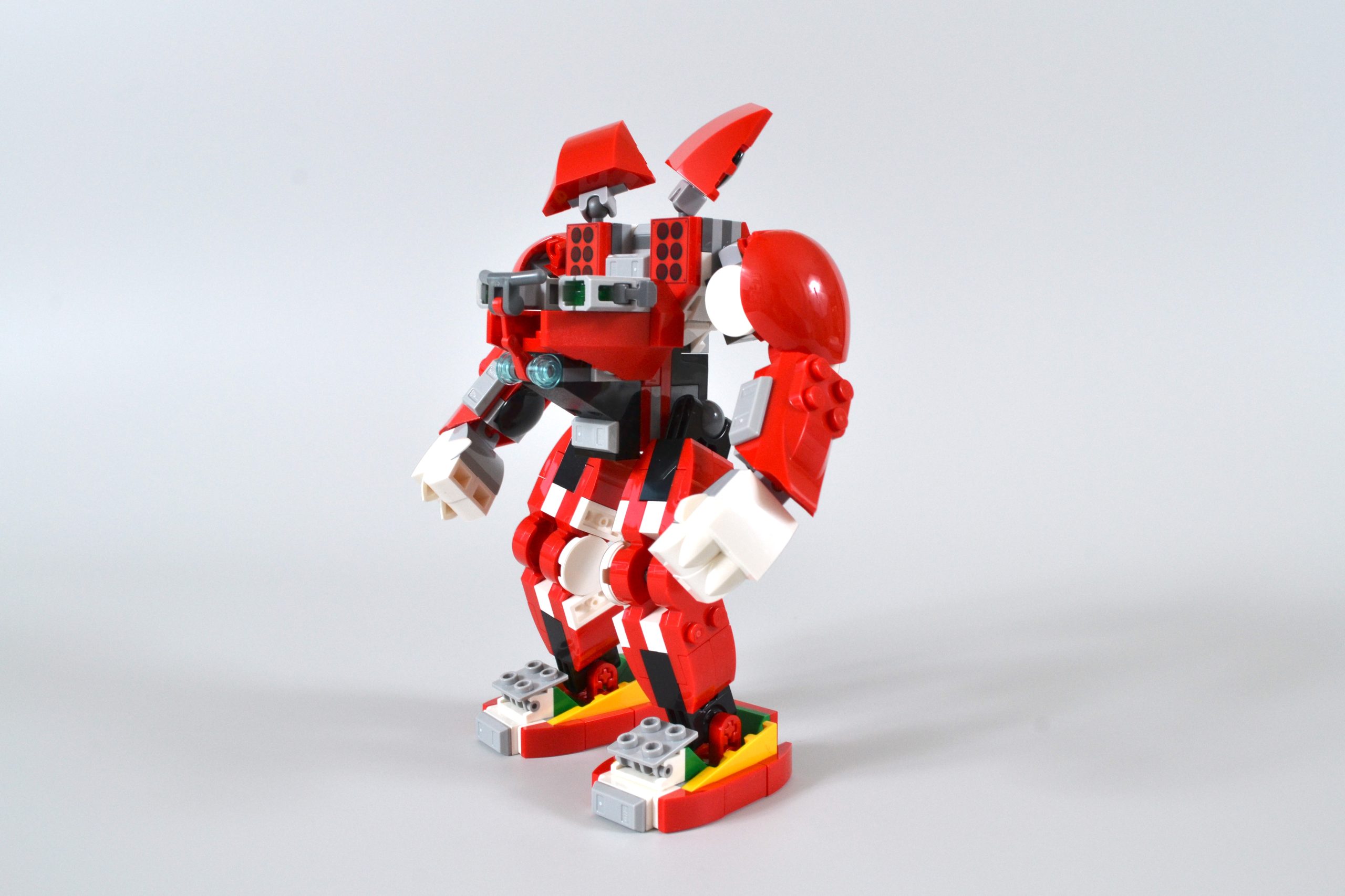 LEGO Sonic the Hedgehog 76996 Knuckles’ Guardian Mech review