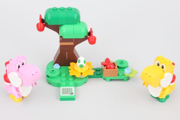 LEGO Super Mario 71428 Yoshis' Egg-cellent Forest review