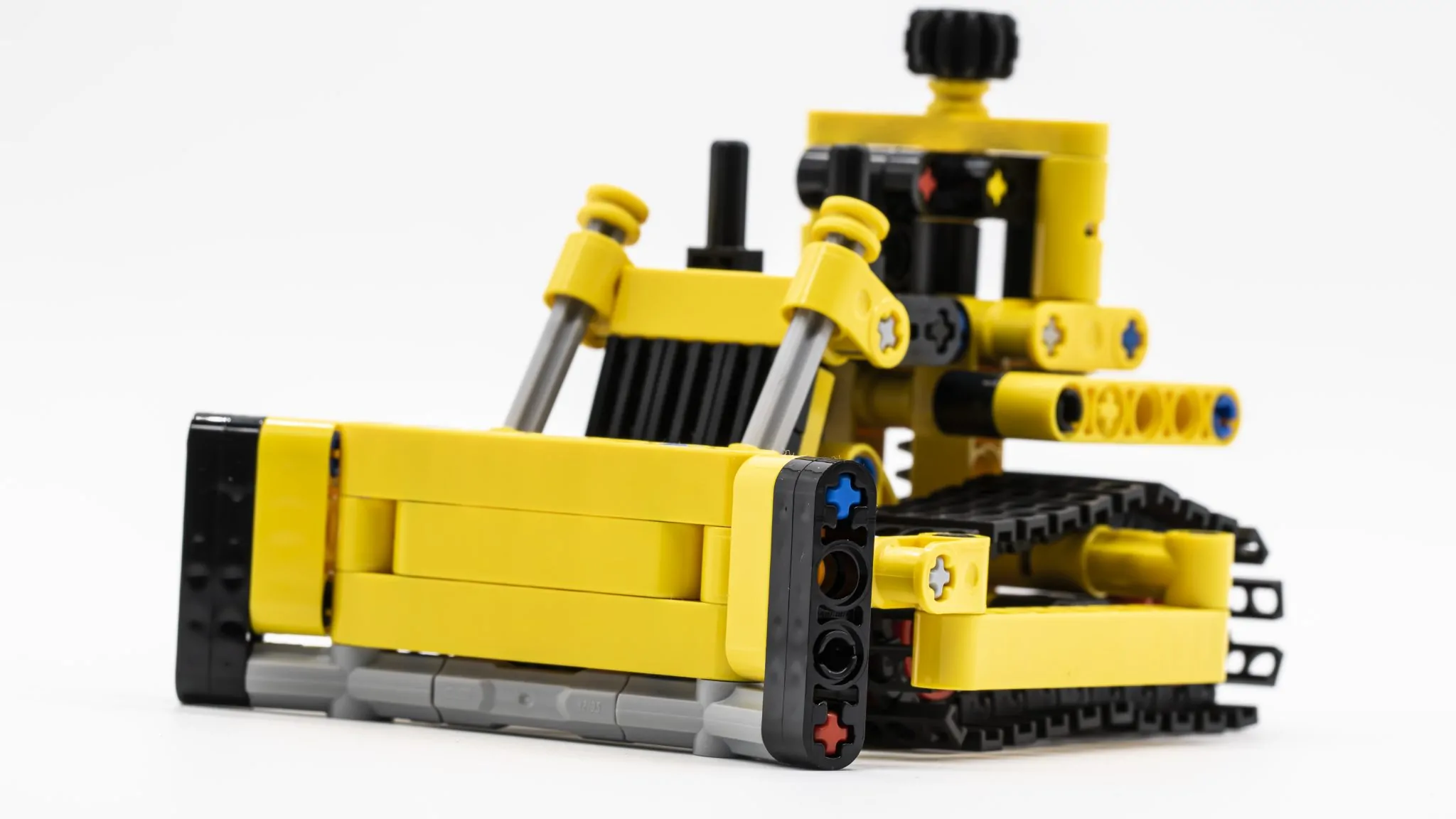 LEGO Technic 42163 Heavy-Duty Bulldozer review