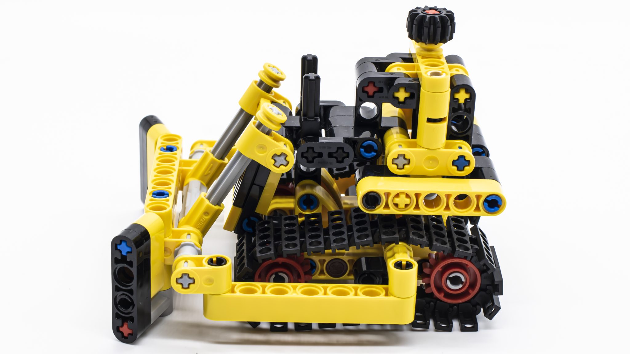 LEGO Technic 42163 Heavy-Duty Bulldozer review