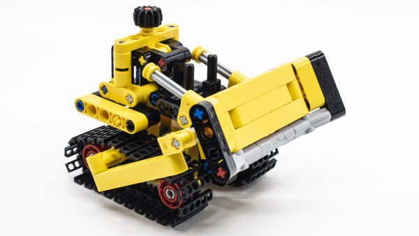 LEGO Technic 42163 Heavy-Duty Bulldozer review