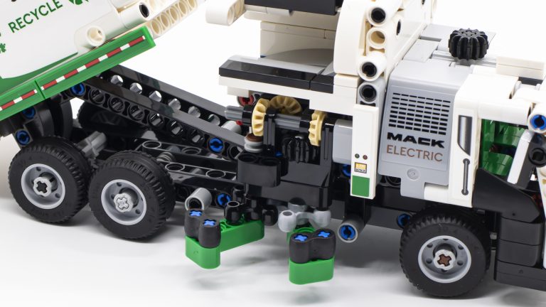 LEGO Technic 42167 Mack LR Electric Garbage Truck review