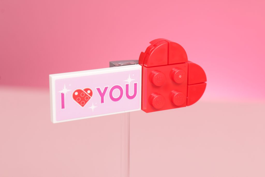 LEGO 40679 Love Gift Box gift-with-purchase review