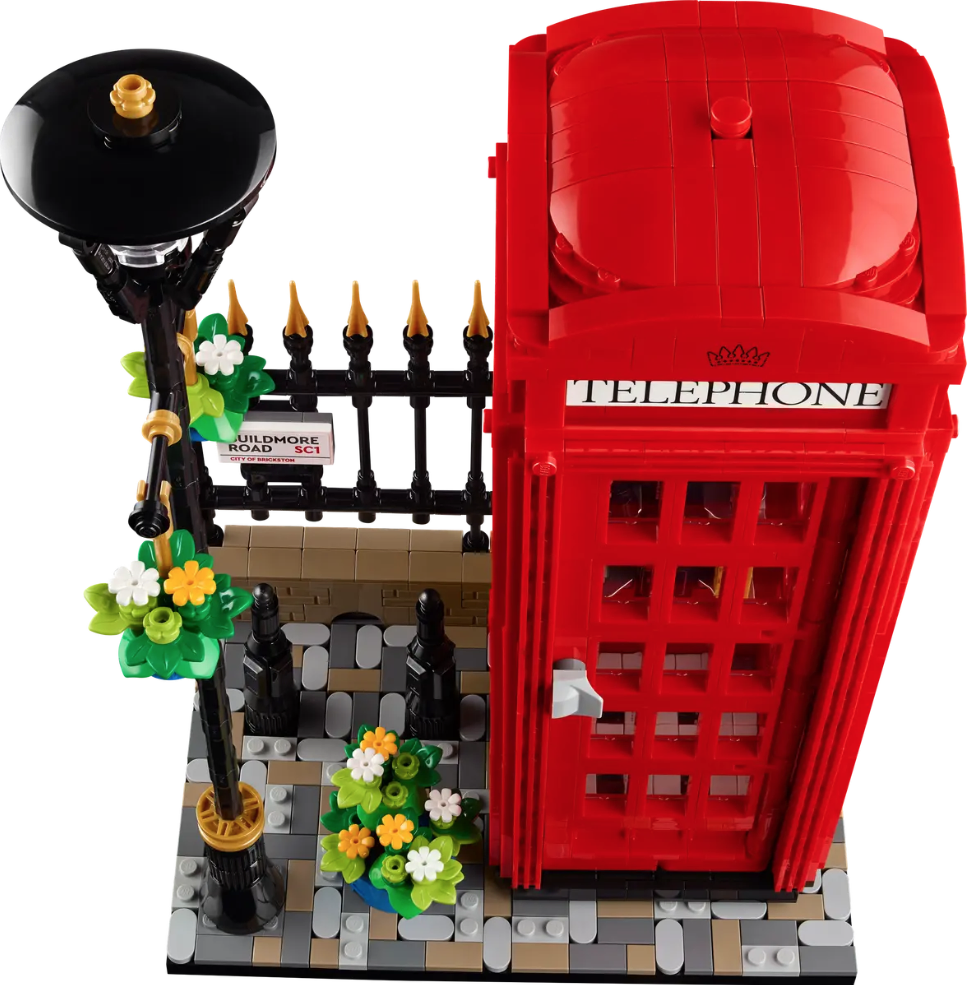 Five things you missed in LEGO Ideas London Telephone Box