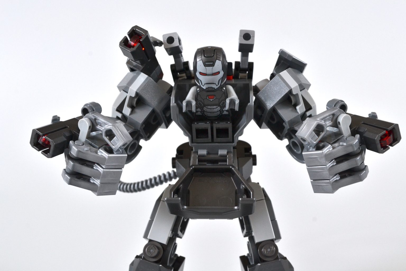 LEGO Marvel 76277 War Machine Mech Armor review