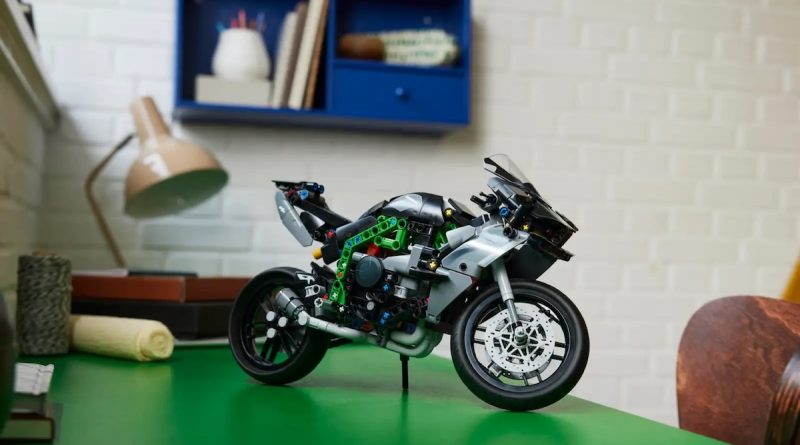 Fresh images look closer at upcoming LEGO Technic sets