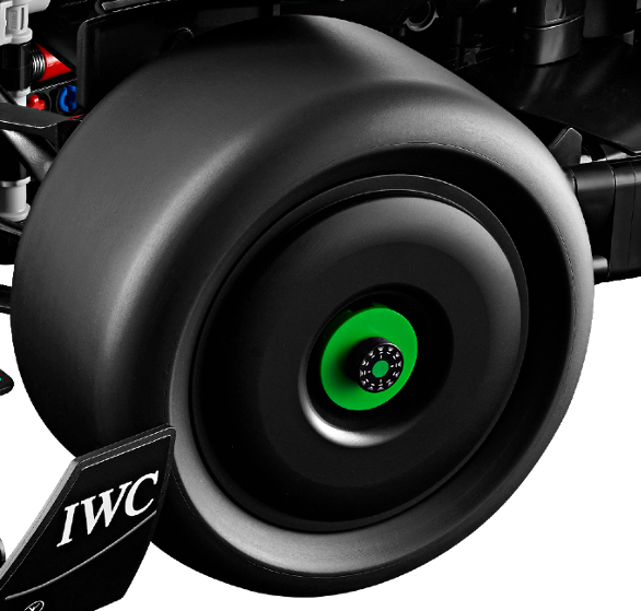 LEGO Technic, Icons and Speed Champions sets debut new tyres