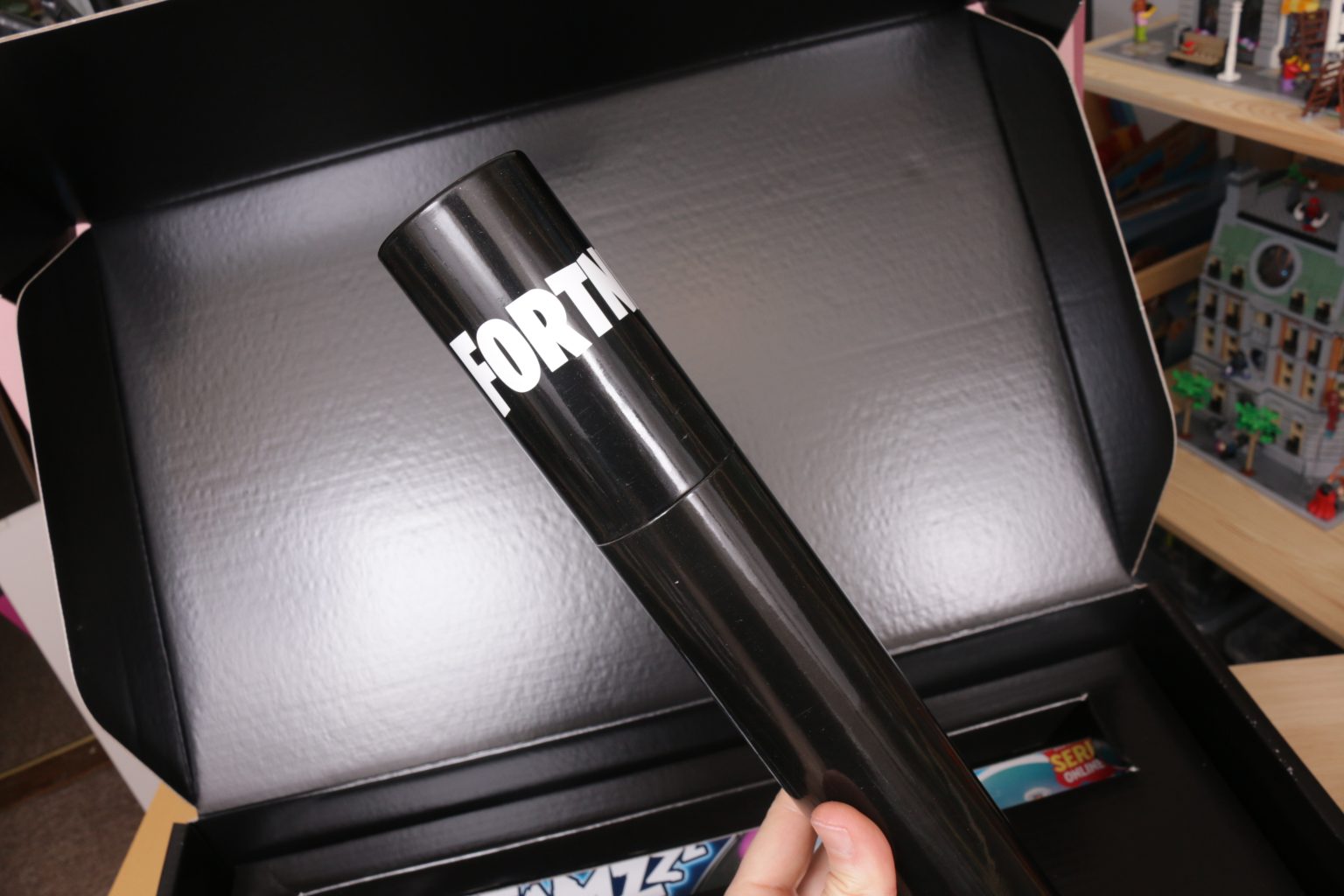 What’s inside a LEGO Fortnite gift box?