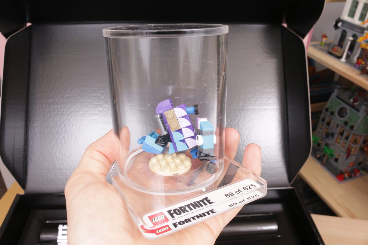 What’s inside a LEGO Fortnite gift box?