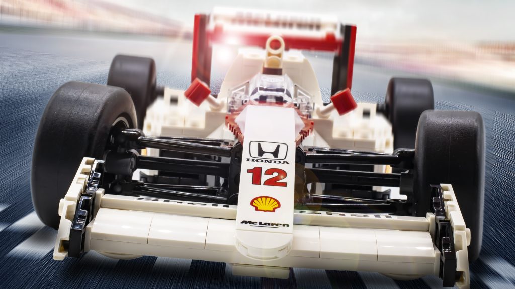 LEGO Icons 10330 McLaren MP4/4 & Ayrton Senna review