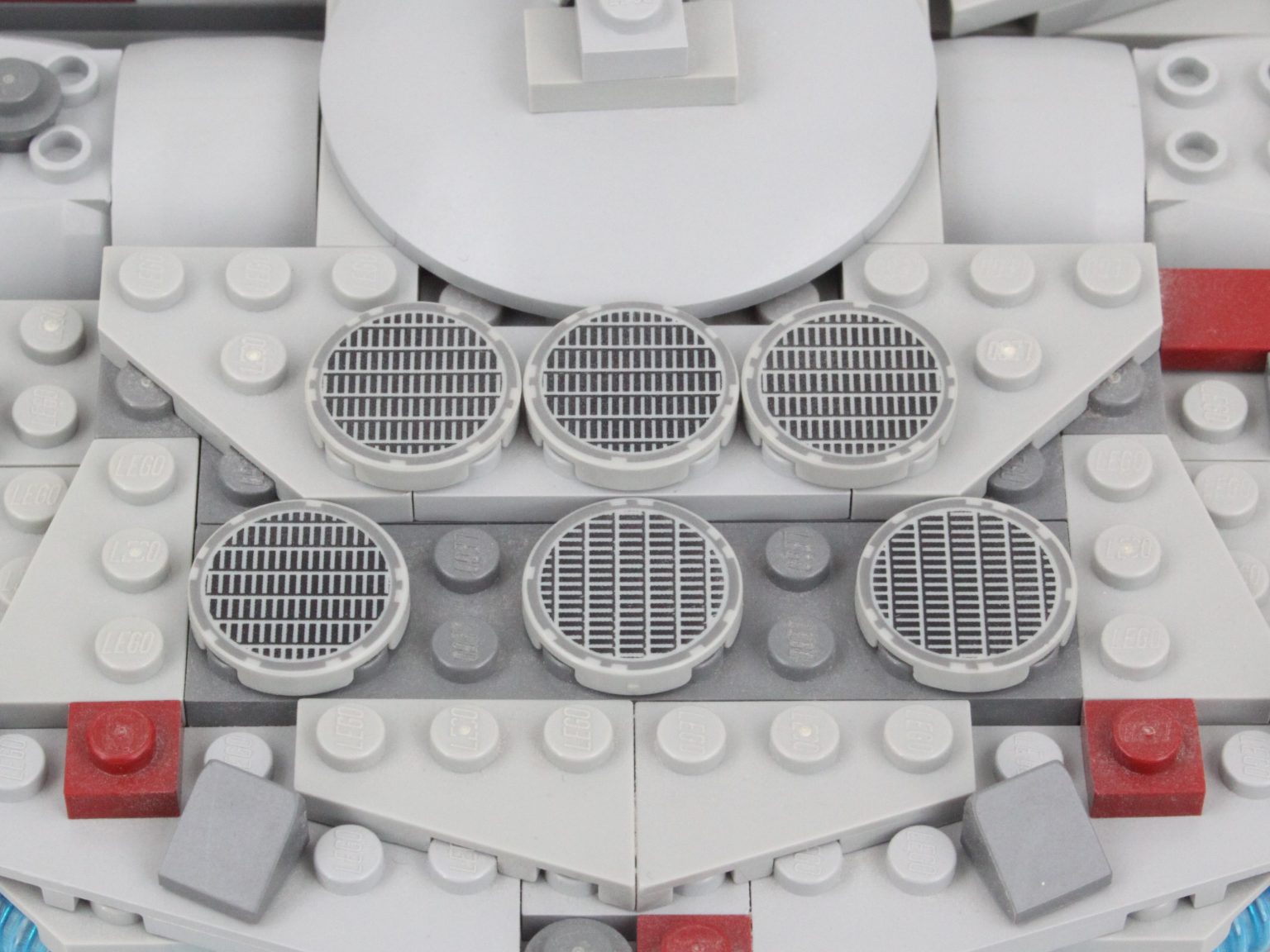 LEGO Star Wars 75375 Millennium Falcon midi-scale comparison