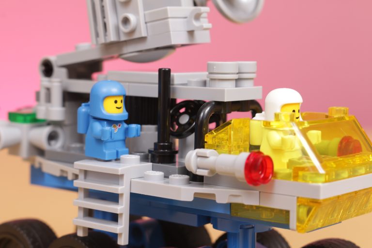 LEGO 40712 Micro Rocket Launchpad gift-with-purchase review