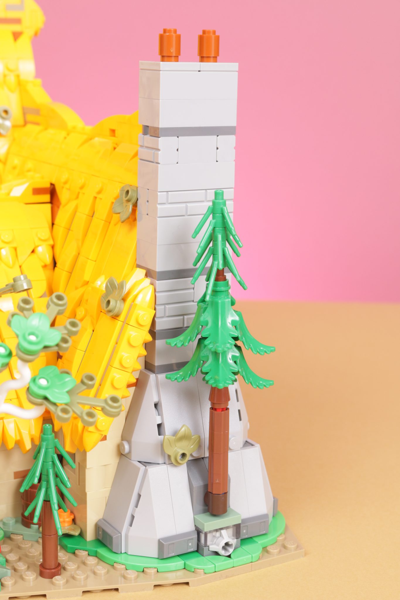 LEGO Disney 43242 Snow White and the Seven Dwarfs’ Cottage review