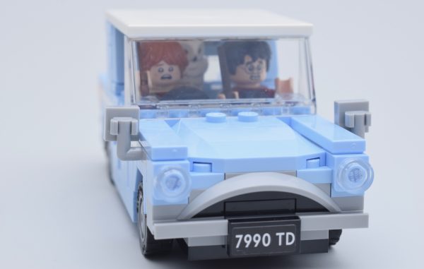 LEGO Harry Potter 76424 Flying Ford Anglia review