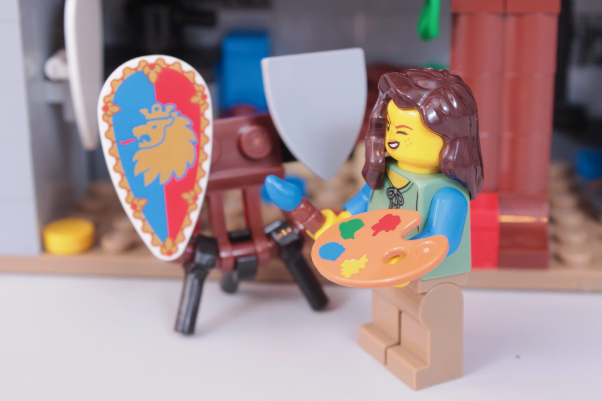 Before you buy: LEGO Icons 10332 Medieval Town Square