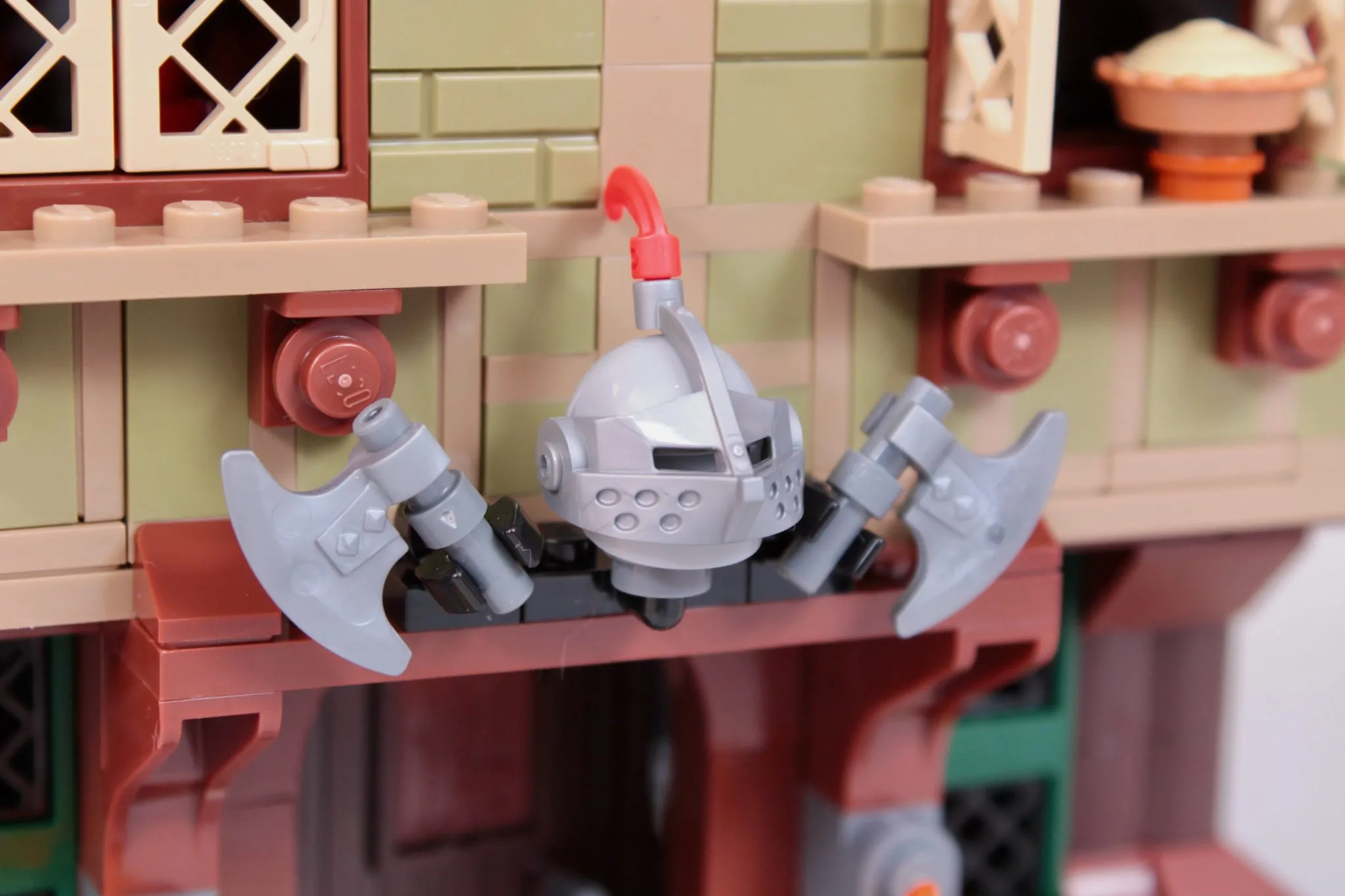 LEGO Icons 10332 Medieval Town Square review