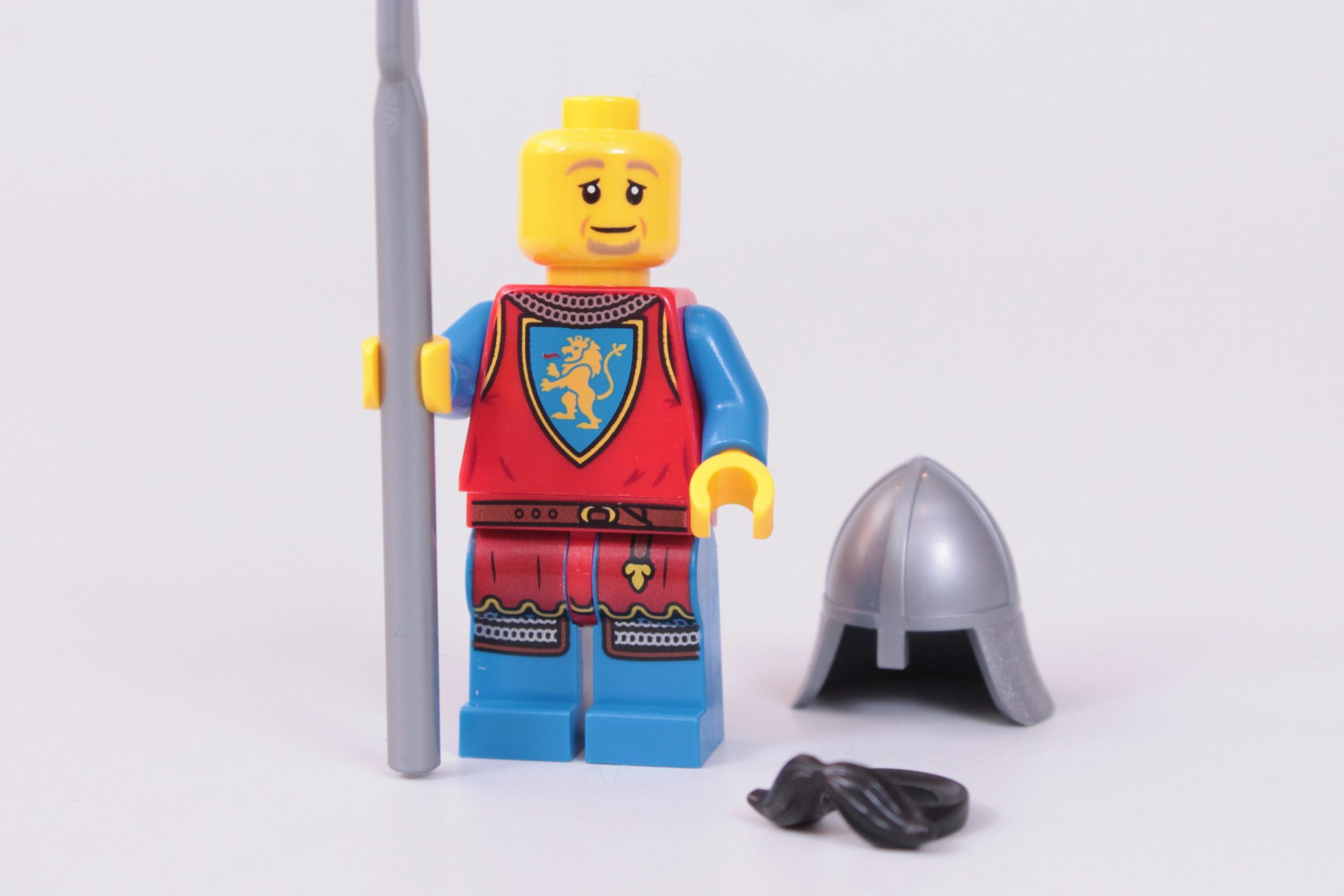 LEGO Icons 10332 Medieval Town Square review