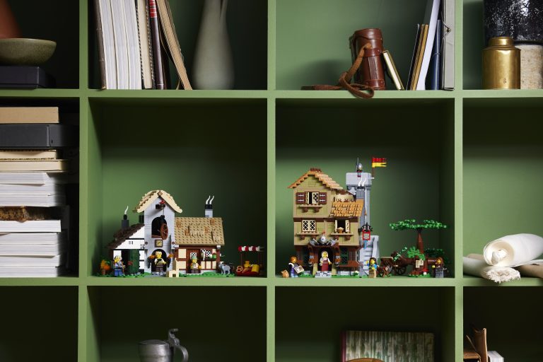 Which LEGO Castle factions are left after 10332 Medieval Town Square?