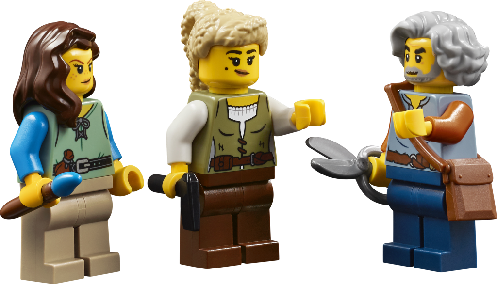 Comparing LEGO Medieval Town Square to its predecessor