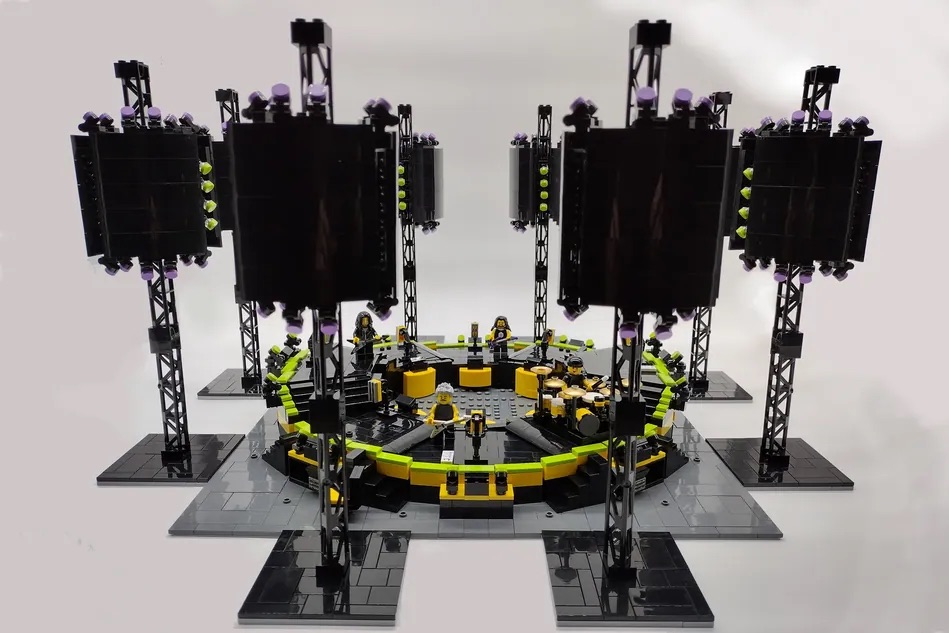 LEGO Ideas sends another music-themed design rocking past 10K