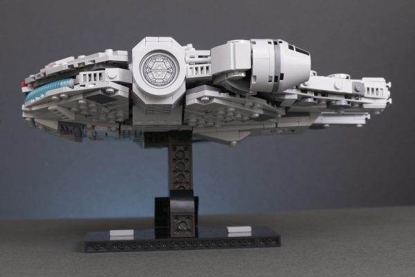 LEGO Star Wars 75375 Millennium Falcon review