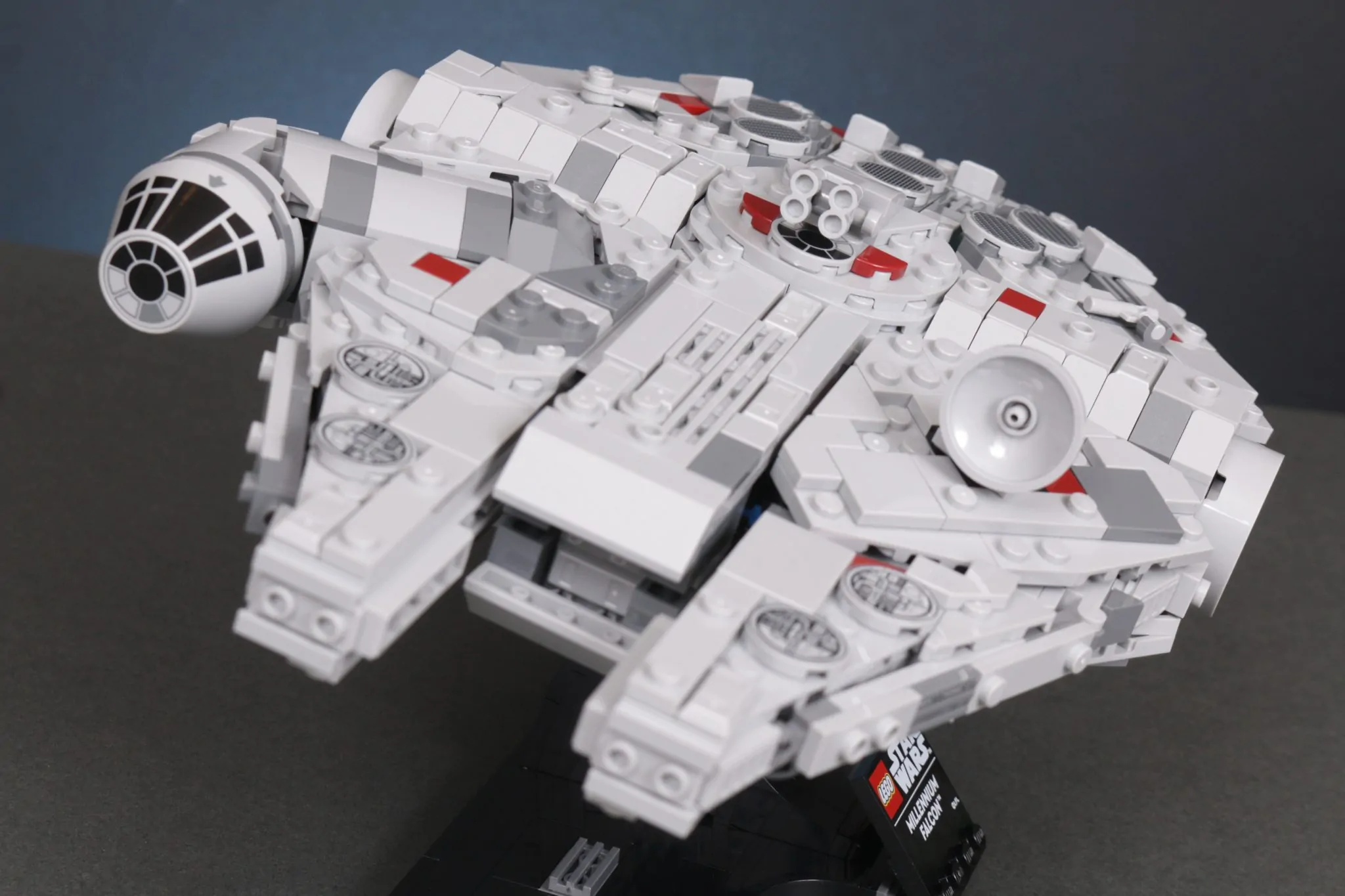 LEGO Star Wars 75375 Millennium Falcon review