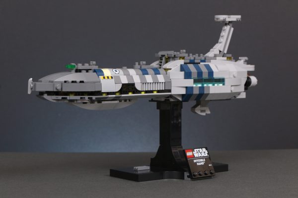 LEGO Star Wars 75377 Invisible Hand review