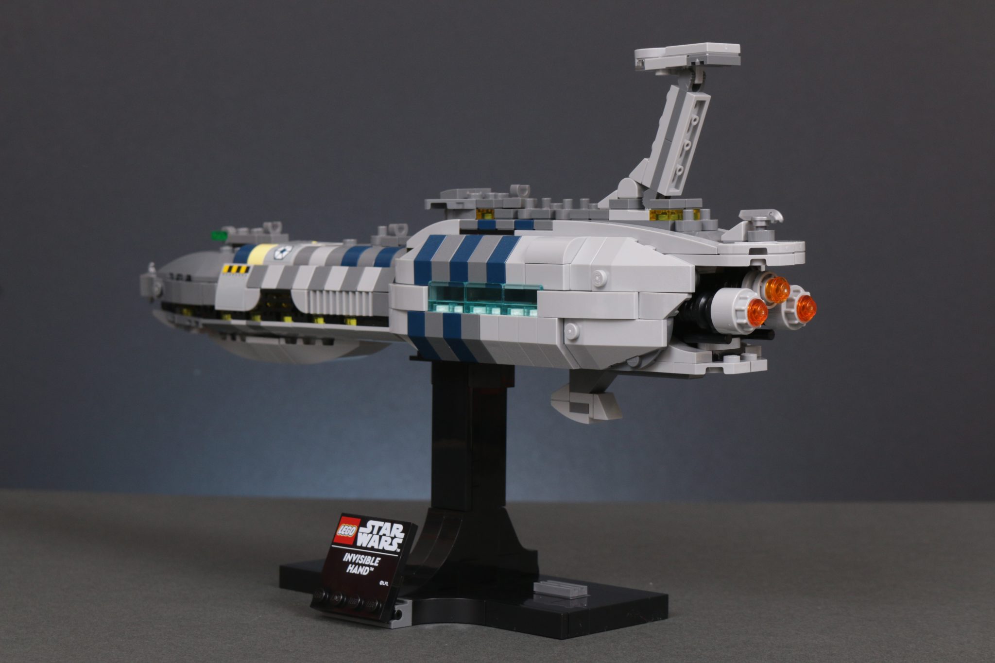 LEGO Star Wars 75377 Invisible Hand review