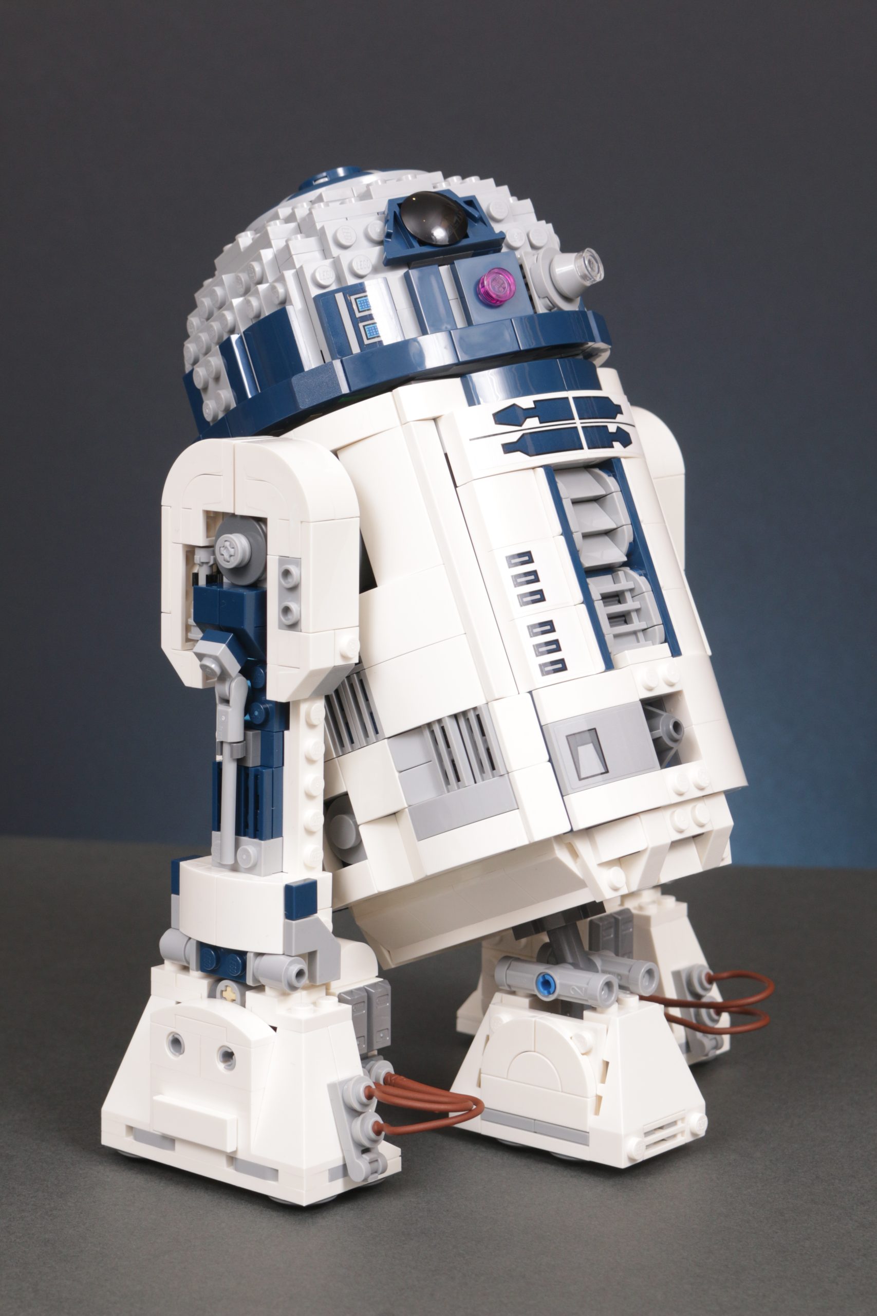 LEGO Star Wars 75379 R2-D2 review