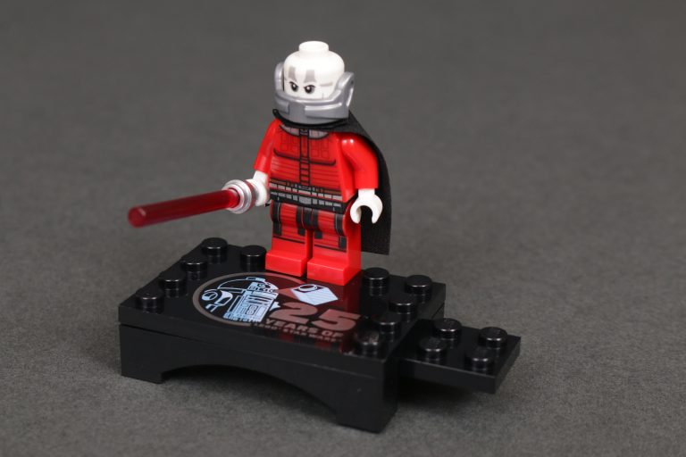 Every LEGO Star Wars 25th anniversary minifigure confirmed