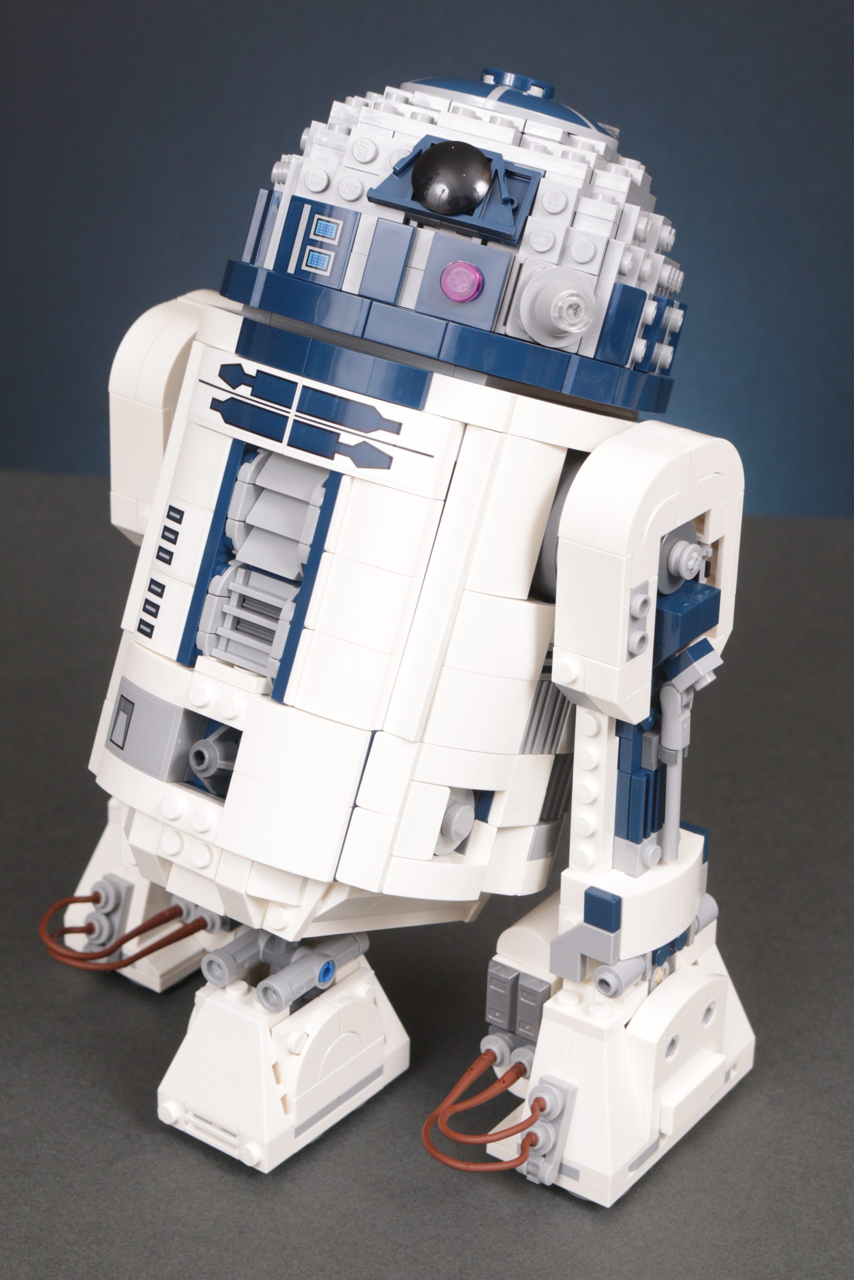LEGO Star Wars 75379 R2-D2 review