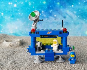 First look at LEGO 40712 Micro Rocket Launchpad GWP