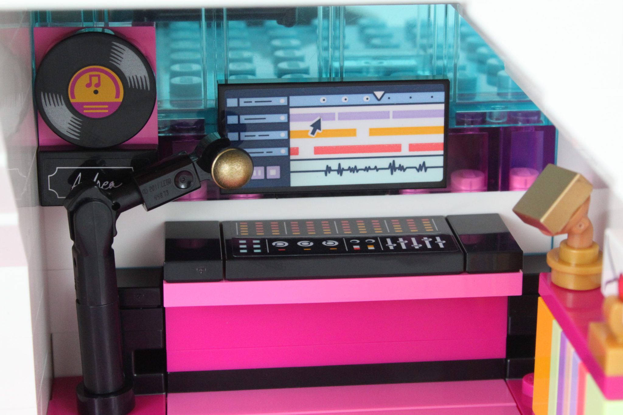 LEGO Friends 42639 Andrea's Modern Mansion review