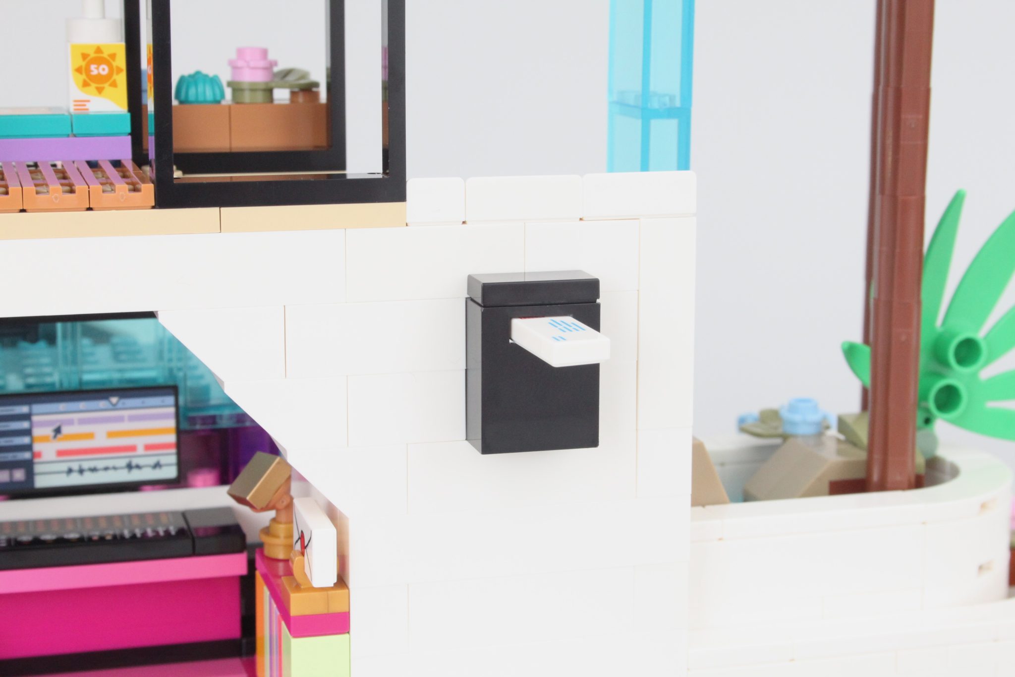 LEGO Friends 42639 Andrea's Modern Mansion review