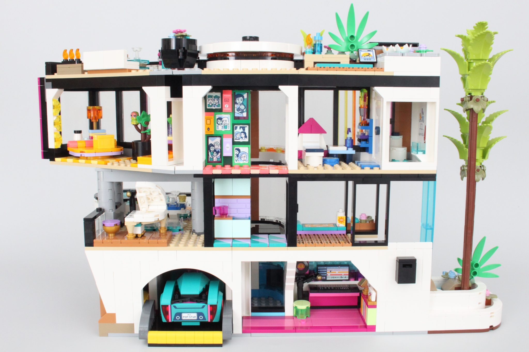 Taking the Friends out of LEGO Friends 42639 Andrea’s Modern Mansion